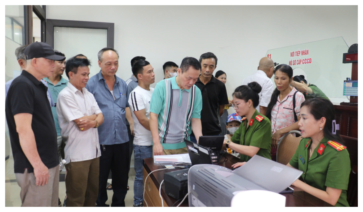 Nghệ An mở đợt cao điểm triển khai thực hiện Luật Căn cước - Báo Công ...